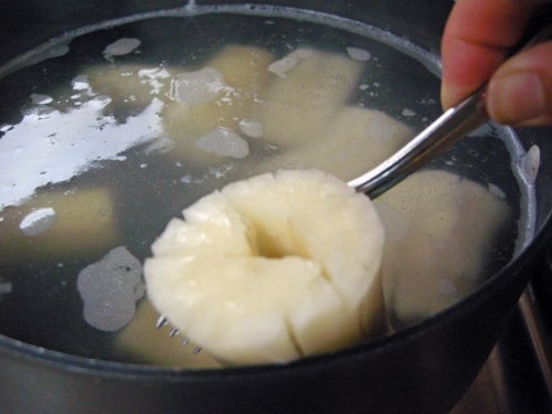 MANDIOCA FRITA 101: FRIED YUCCA ROOT | Bewitching Kitchen