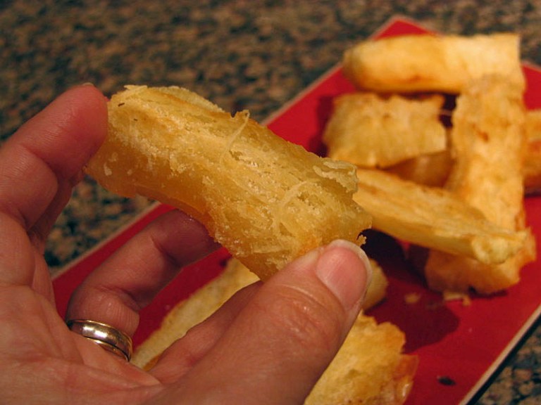 MANDIOCA FRITA 101: FRIED YUCCA ROOT | Bewitching Kitchen