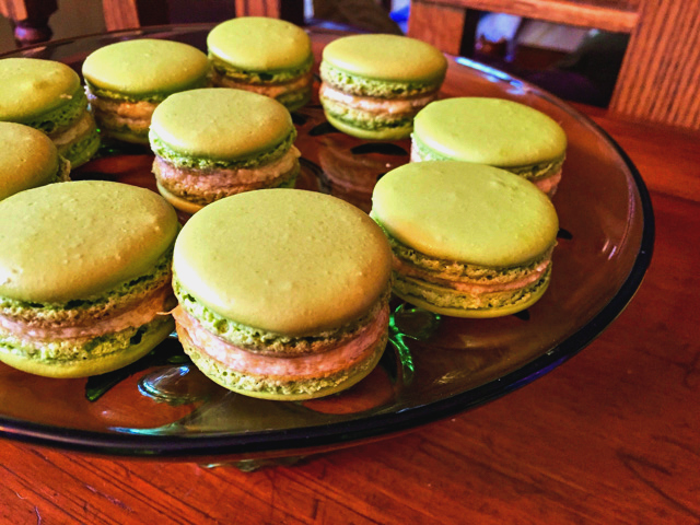 LEMON BUTTERCREAM MACARONS | Bewitching Kitchen