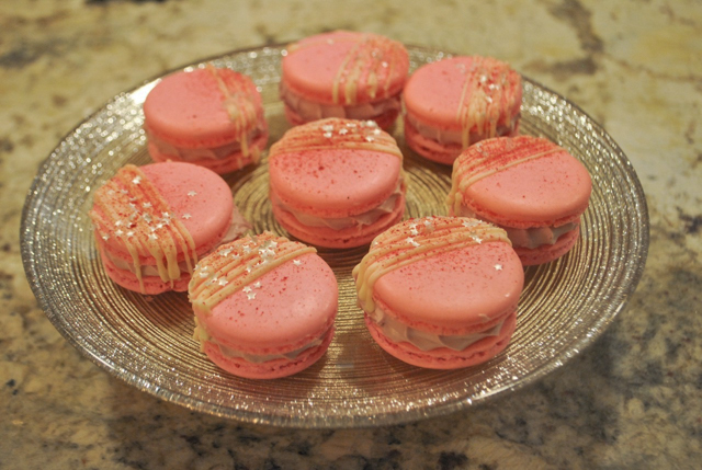 RASPBERRY GANACHE MACARONS | Bewitching Kitchen