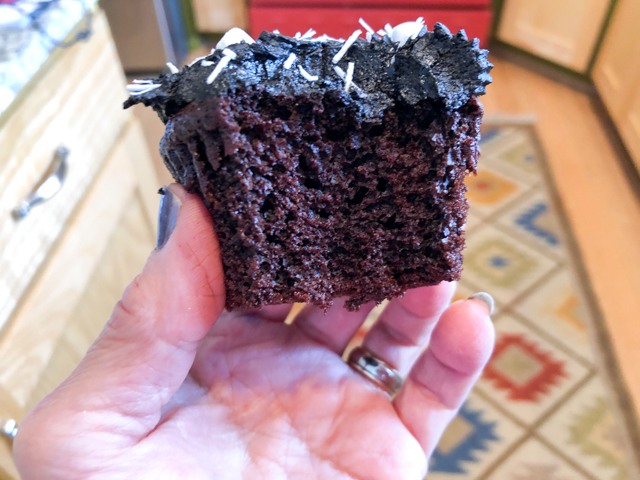 EXTREME CHOCOLATE CUPCAKES | Bewitching Kitchen