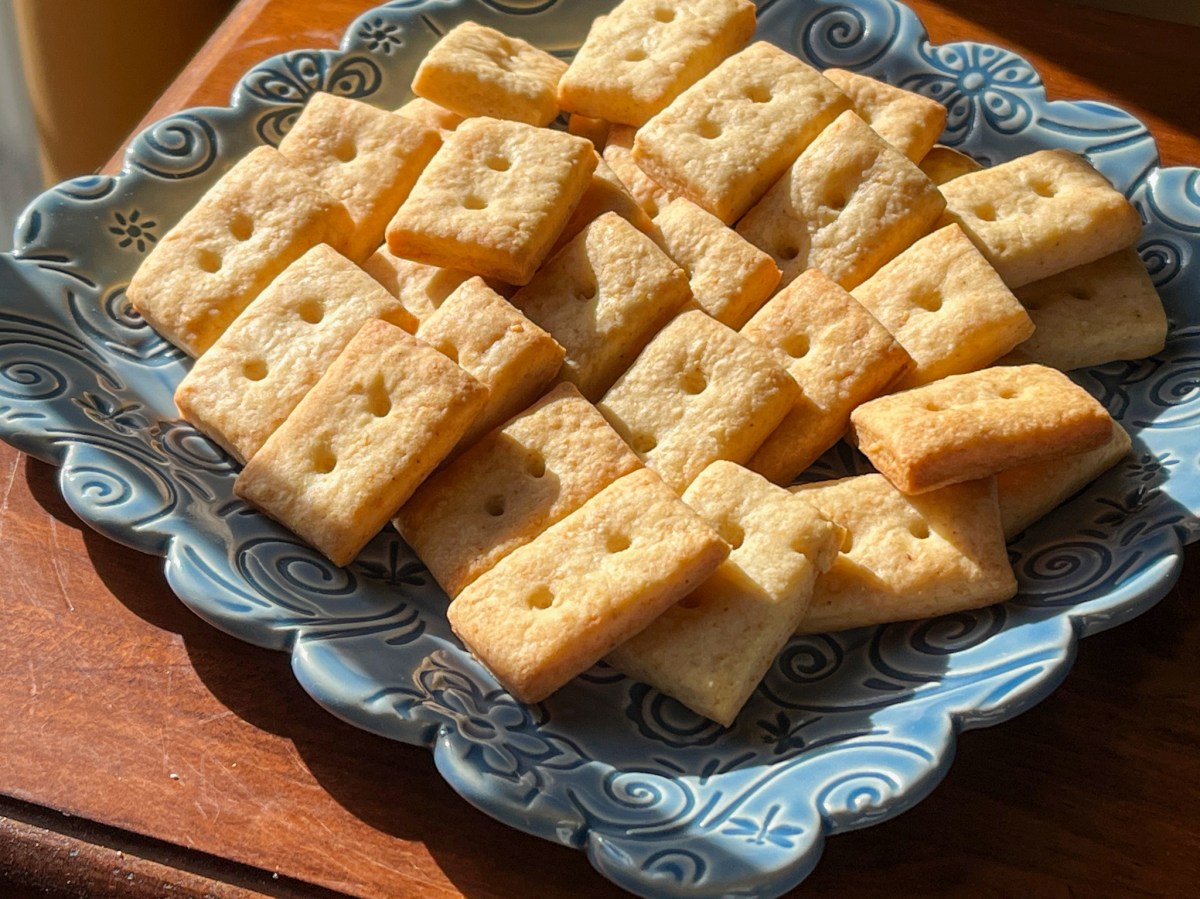 Haniela S Cheese Crackers Bewitching Kitchen